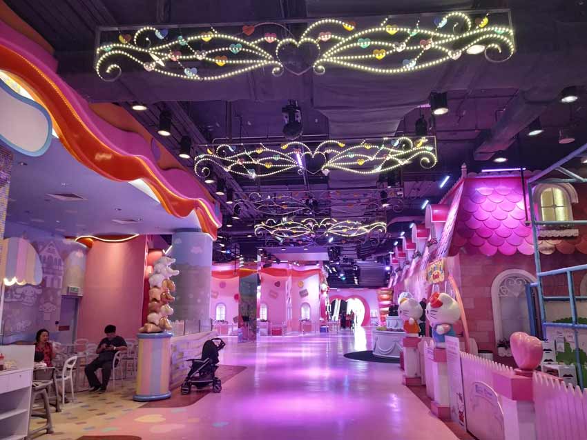 Hello Kitty Town - Every Girls Dreamland - Laid Back Traveller